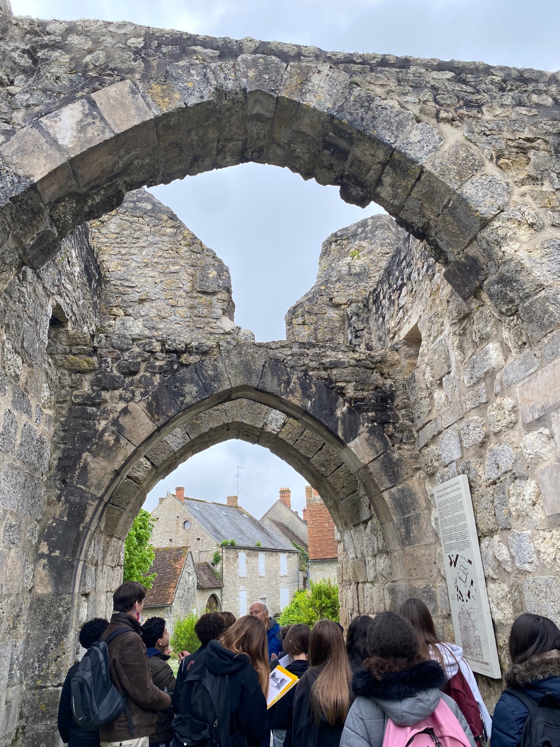 Sortie à Yèvre-le-Châtel - [Collège Louis Blériot de TOURY]